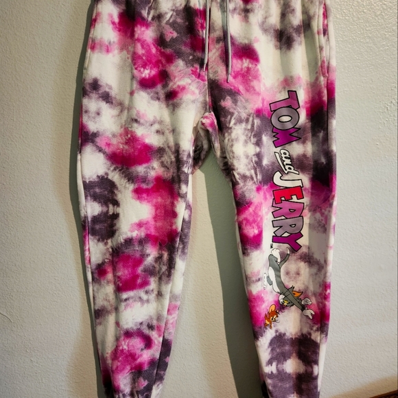 TOM AND JERRY | Pants & Jumpsuits | Tom And Jerry Womens Capri ...